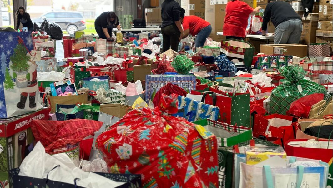 Sponsor a Homeless Child for Christmas | Gifting Grace